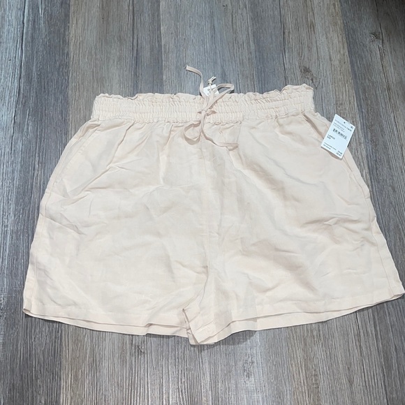 Blank NYC | Shorts | Nwt Blank Nyc Coconut Milk Beige Drawstring Shorts ...
